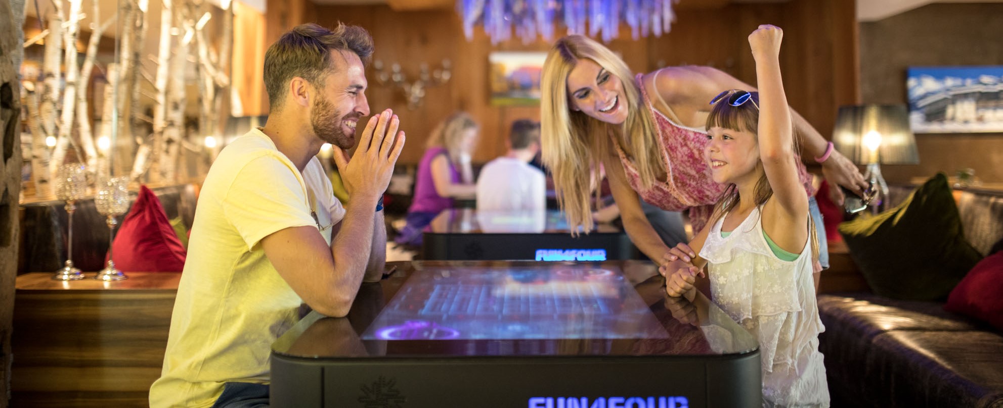 FUN4FOUR GAME TABLE PRODUCT INTRODUCTION